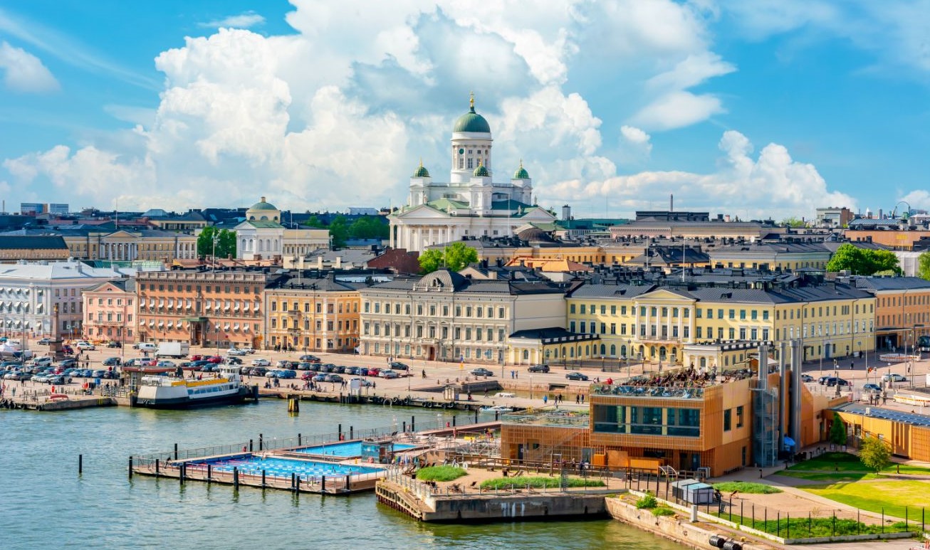 Suomi hakee työntekijöitä Espanjasta 4200€ palkalla - Costalla